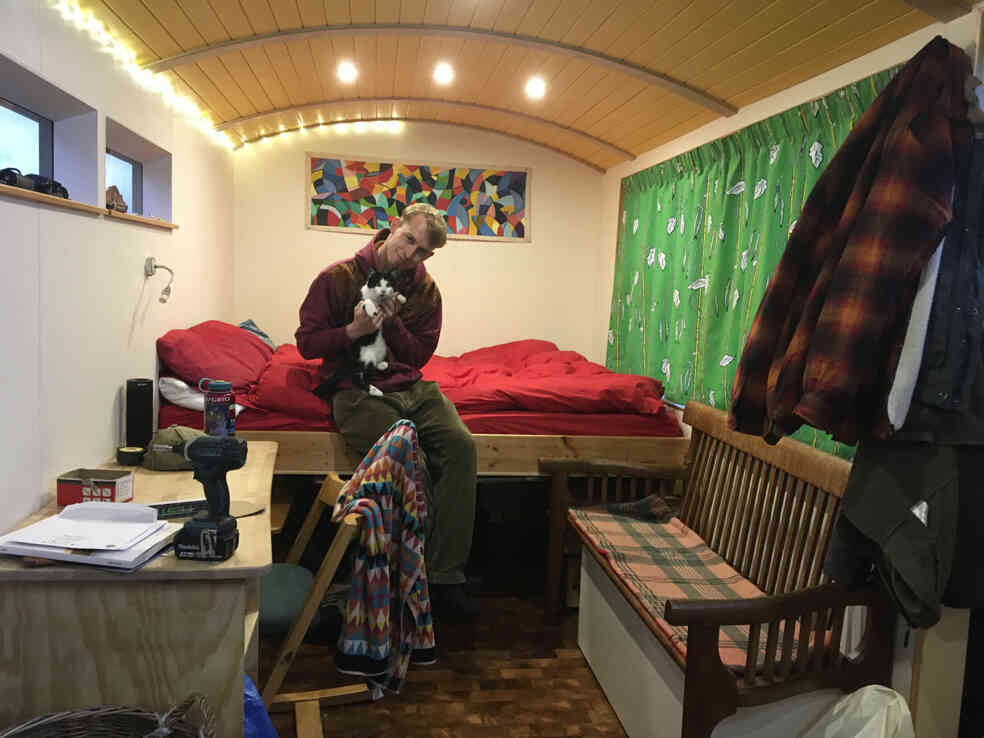 Shepherd’s Hut in Southwest Scotland by John and Lewis Crosby - Lloyd's ...